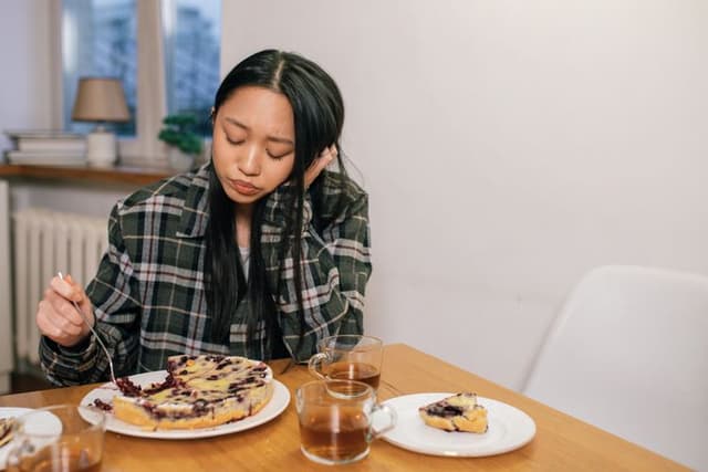 Is One Day of Overeating Bad? What the Science Says | Nabi Health Blog